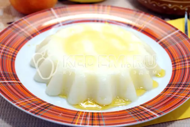 Semolina pudding neuchi