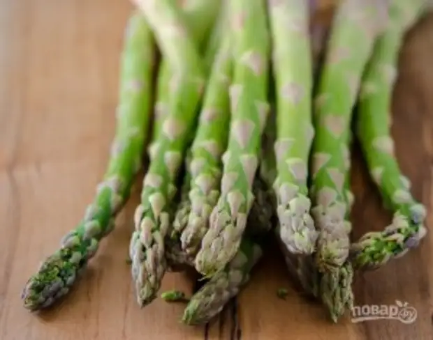 Yakakangwa asparagus ine balsamic vhiniga - mufananidzo nhanho 2