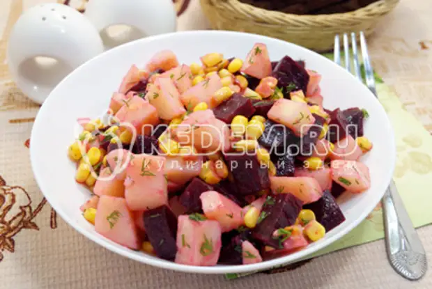 Beet mais salade