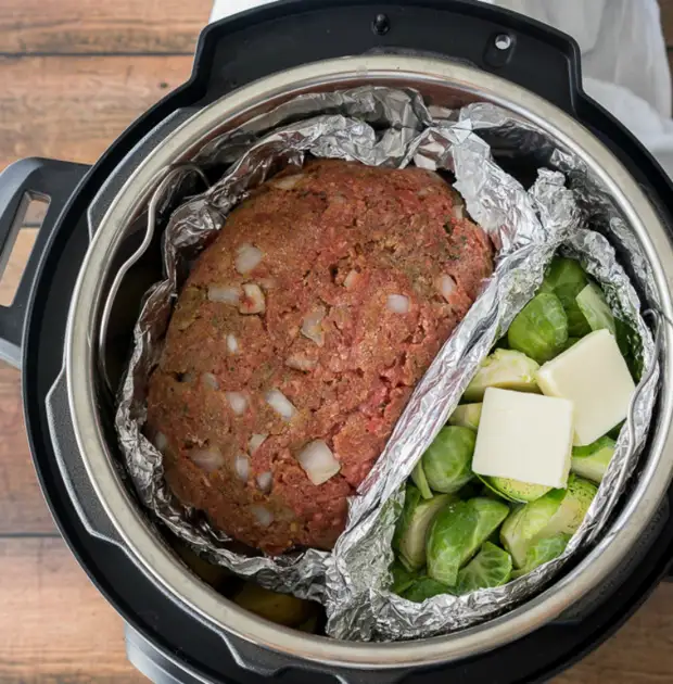 baking in foil in a slow cooker