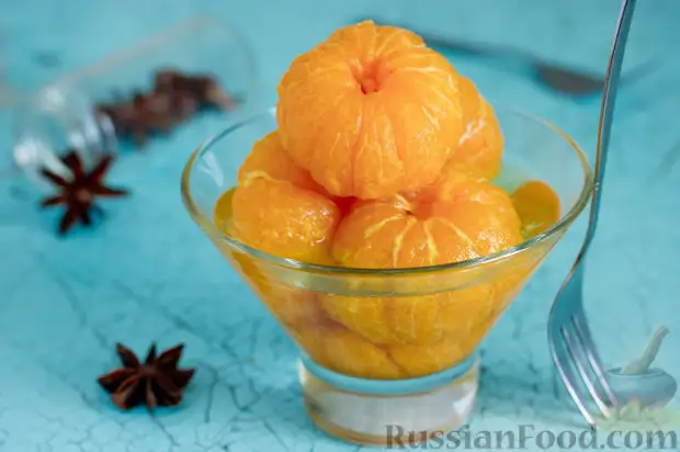 Tangerines sa halang nga syrup