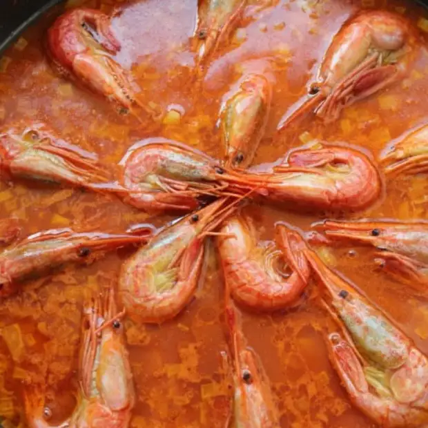 Paella e nang le li-shrimps
