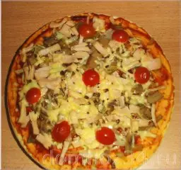 Колбаса белән өйдә ясалган пицца