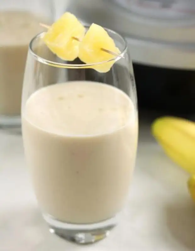 Hindi pangkaraniwang banana smoothies: 10 recipe. Larawan numero 6