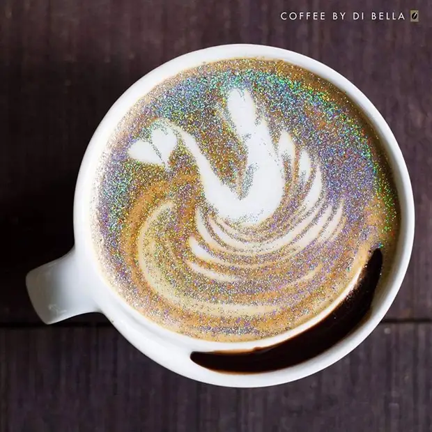 Βρώσιμος καφές Glitter - Αν πάντα θέλατε να νιώθετε σαν μονόκερος