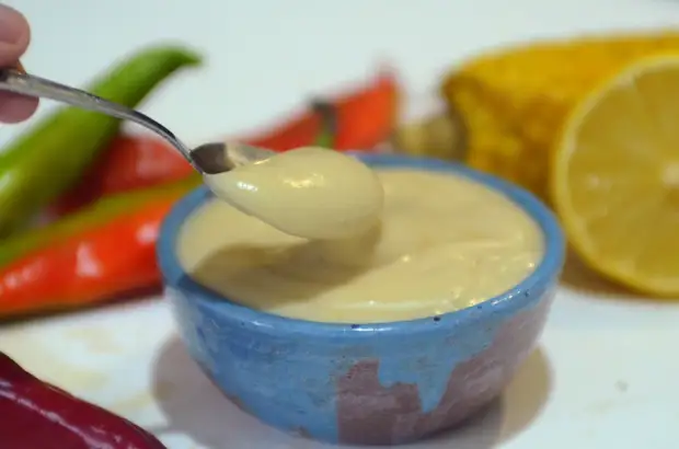 Apple mayonnaise: usa ka cool nga kapuli sa sikat nga sarsa