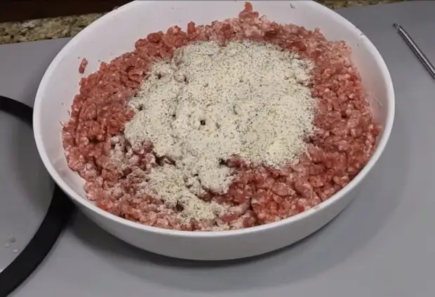 Krakauer Wurst in der Räucherei