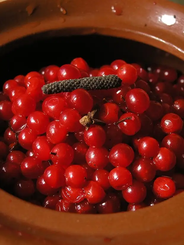 ເຄື່ອງປຸງ Viburnum ແລະ hawthorn