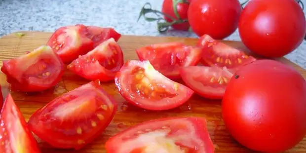 manfaat tomat