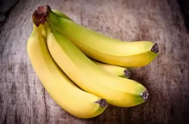 Банановий сироп: як приготувати десертну страву з бананів та ліки від кашлю
