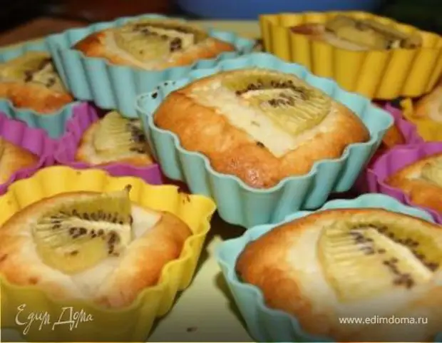 Lemon kiwi muffins