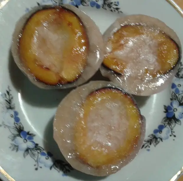 Plum lagu qaboojiyey sharoobada