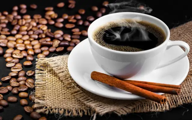 Kofeiini hallitsee maailmaa. Mitä saamme juomalla kupin kahvia?
