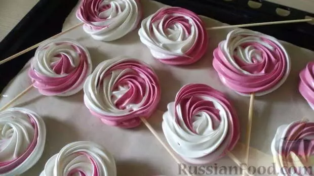 Meringue na palčki (švicarska meringue)