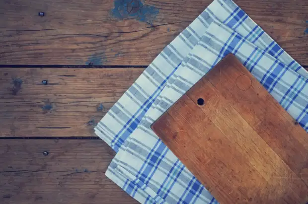 Os melhores materiais modernos para tábuas de corte - bambu e borracha, madeira hevea