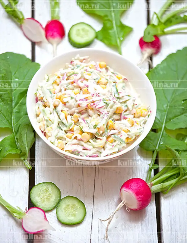 Insalata di ravanelli con cetrioli e uova