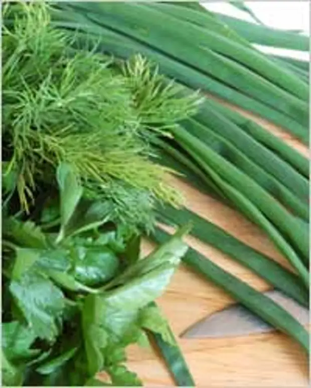 Lihlahisoa tse 10 tsa TOP bakeng sa Meno a Matle - Meroho (parsley, lettuce, onion, dill, celery)
