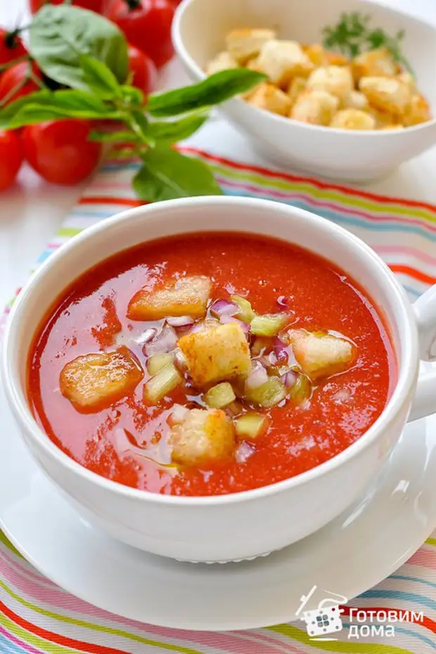 Gazpacho (चिसो टमाटर सूप)