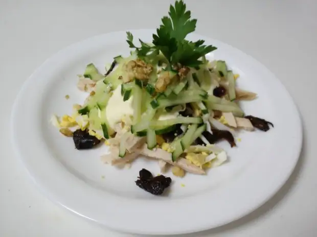 Salade y'inkoko "Igikundiro"
