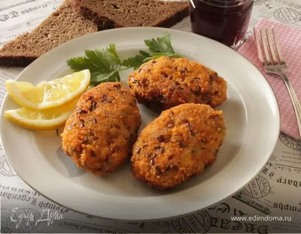 Cutlets ọkacha mmasị: Ezi ntụziaka 10 sitere na "Eri n'ụlọ"