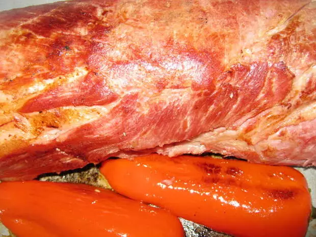 Osvedčené recepty na varenie bravčového mäsa v rúre