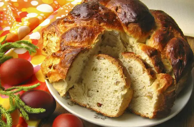 Ricco impasto per torta pasquale a base di ingredienti semplici: la mollica è tenera, porosa e ariosa!