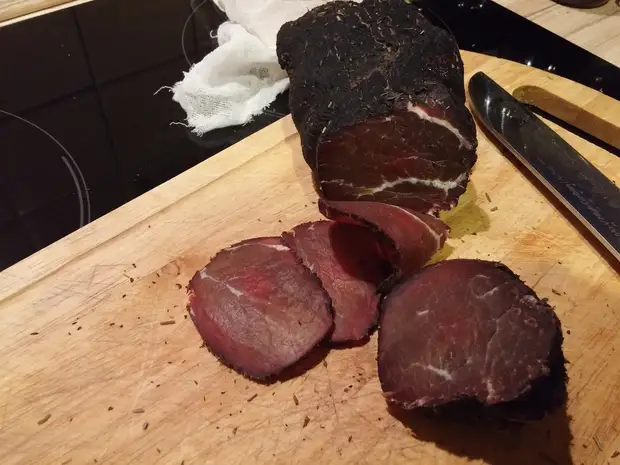 So wird Bresaola zubereitet: Jerky nach italienischer Art