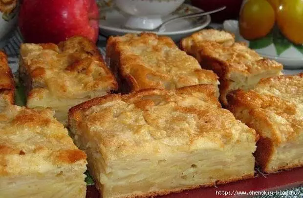 Nježni soufflé od pite od jabuka