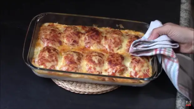 Casserole de viande hachée - une recette espagnole chic