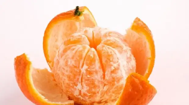 La pell de mandarina conté un poder tremend