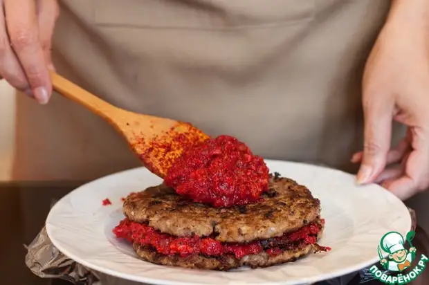 Gâteau à la viande - n'oubliez pas d'avertir vos invités qu'il n'est pas sucré ...