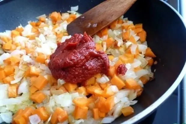 Arpa ve iki çeşit lahana ile lahana çorbası # litkukhnya # aşçı: fotoğraf adım 2