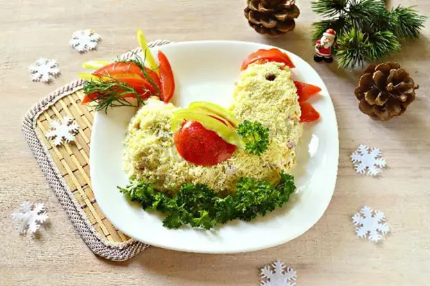 Gambar atas permintaan salad Tahun Baru