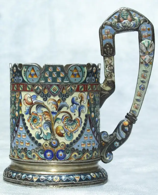 Te med historie - kopholdere i traditionen med tedrikkehistorie, kopholder, tedrikning, te