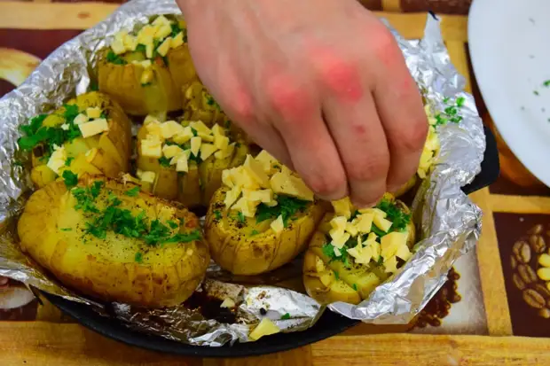 Oven kentang dengan potongan khusus. Untuk pemuda hardcore