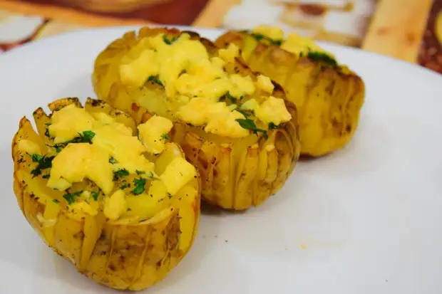 Oven kentang dengan potongan khusus. Untuk pemuda hardcore