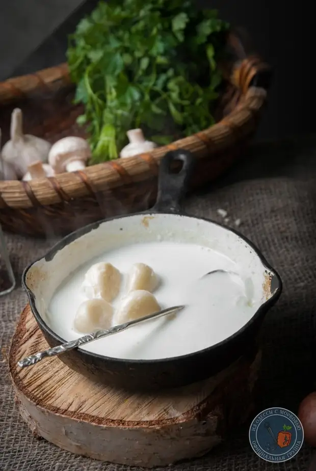 Knoblaucheintopf im Brot. Kochen, Langpost, Essen, aus Odessa mit Karotten, BH, Literarische Küche, Rezept