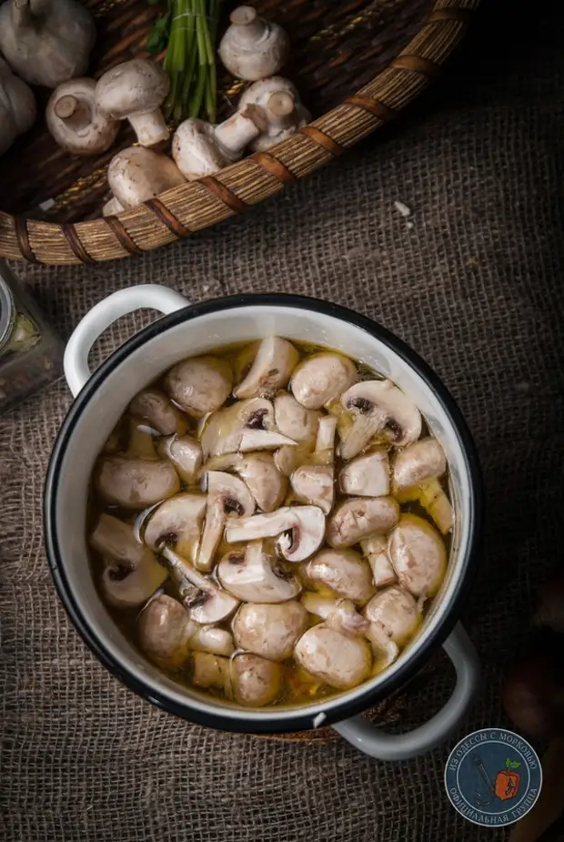 Garlic stew in bread. cooking, long-post, food, from Odessa with carrots, Bra, Literary cuisine, recipe