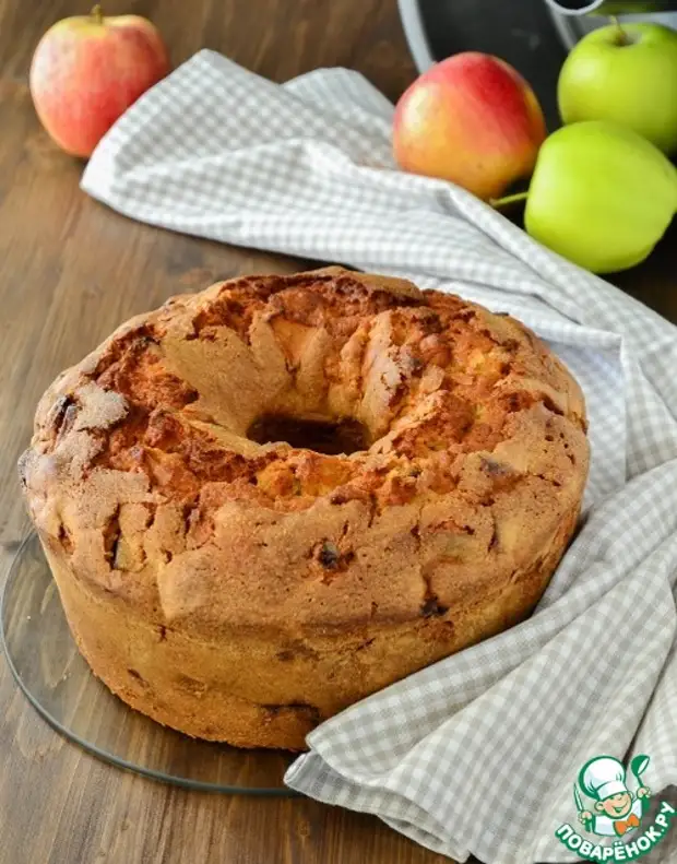 Delicate Apple Cupcake