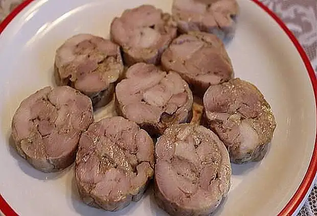 Linguiça instantânea de frango caseira