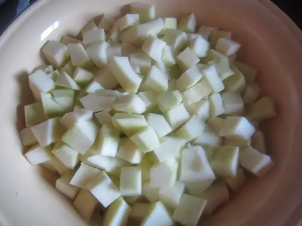 Lecho di zucchine per l'inverno