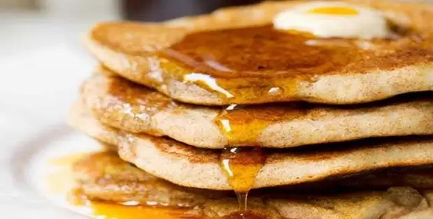 Awọn ọna pancakes fun aro