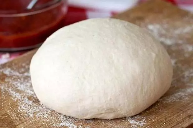 Mayonnaise dough needs twice as long to rise than sour cream