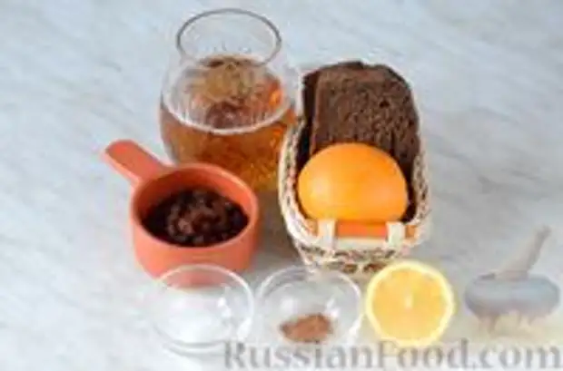 ဟင်းချက်နည်းပြင်ဆင်မှု ဓာတ်ပုံ- အလင်းဘီယာတွင် Citrus okroshka - အဆင့် 1