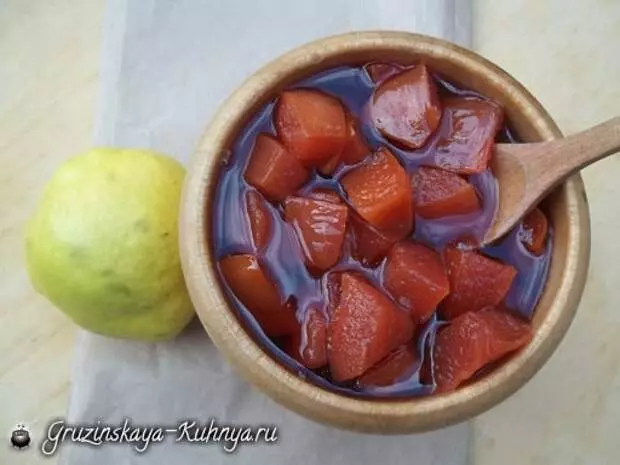 Selai quince - memasak untuk digunakan di masa mendatang