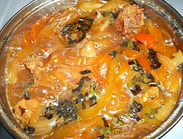 Kahanga-hangang Chicken Stew