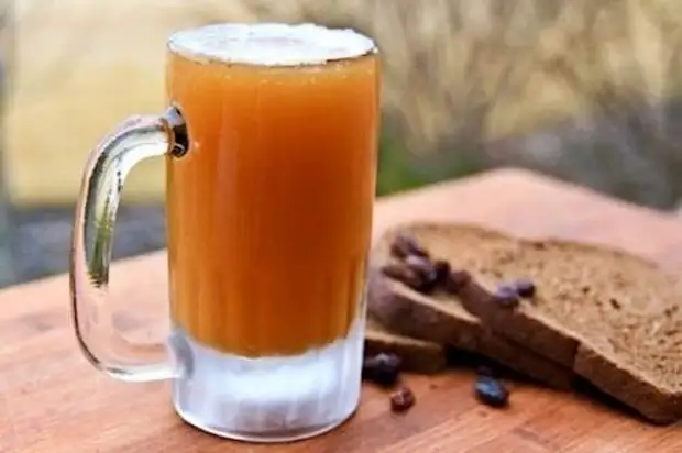 Kvass hauv tsev