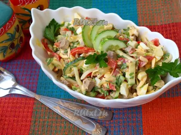 Oriental salad na "Bakhor"