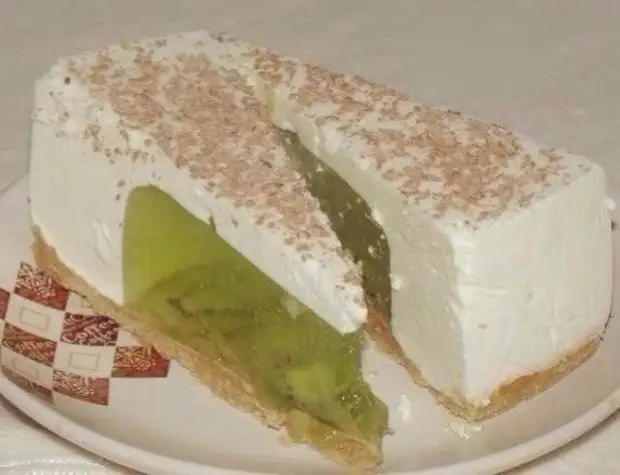 Kiwi dan kek jeli krim masam tanpa baking