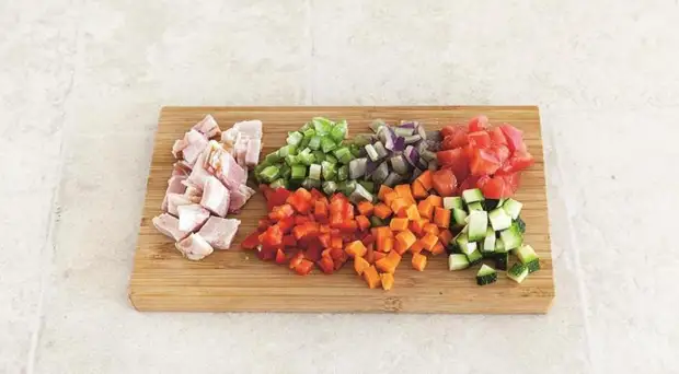 Minestrone de légumes copieux avec de l'orge et des boulettes de viande. Étape 3